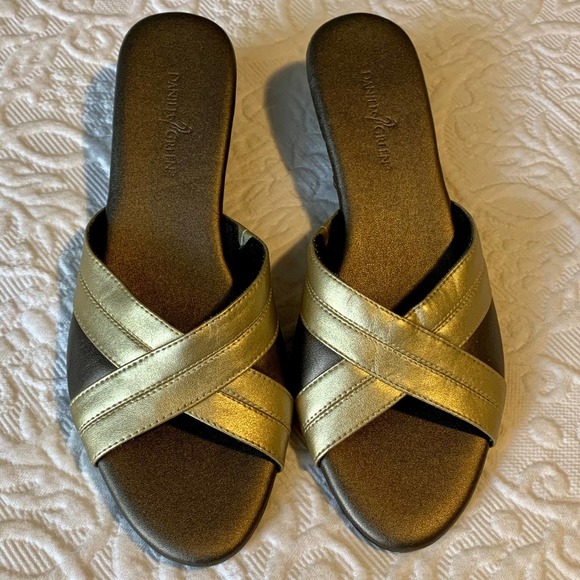 Daniel Green | Shoes | Daniel Green Slippers Bronze And Gold Size 9n | Poshmark